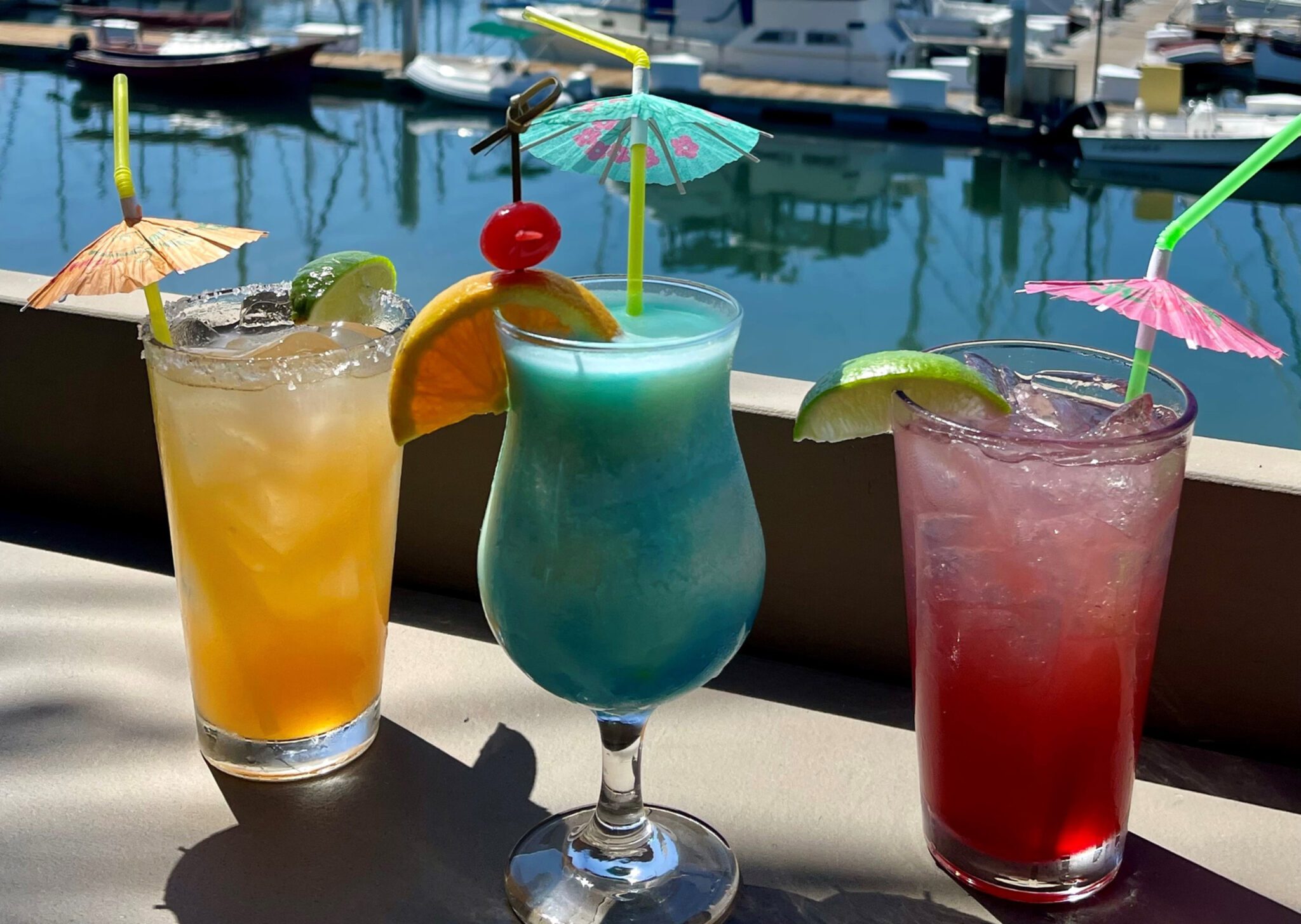 Blue Wave Bar & Grill | Restaurants In San Diego | Island Palms Hotel ...